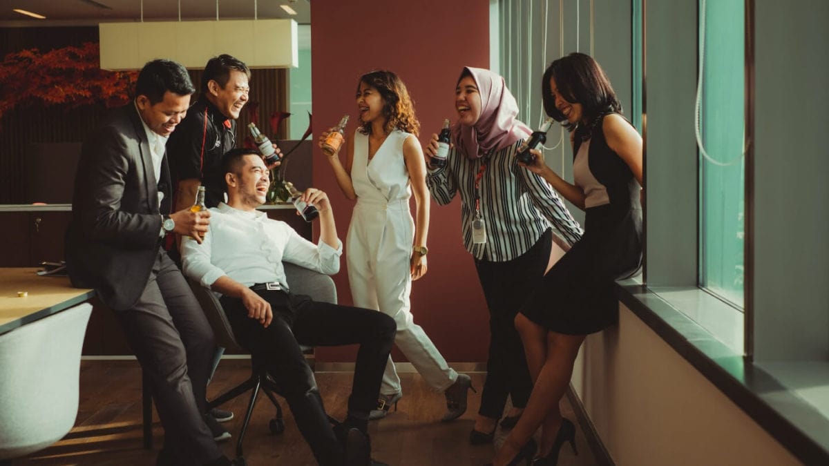 9 Expert Tips for Improving Employee Happiness | Hubstaff Blog
